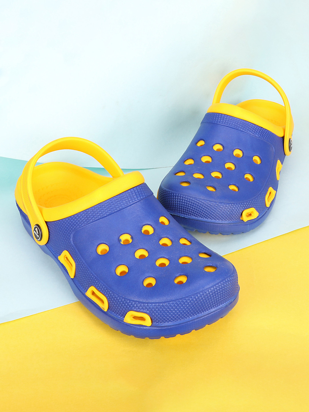 Buy Aqualite Men Clogs Sandals - Sandals for Men 21062022 | Myntra