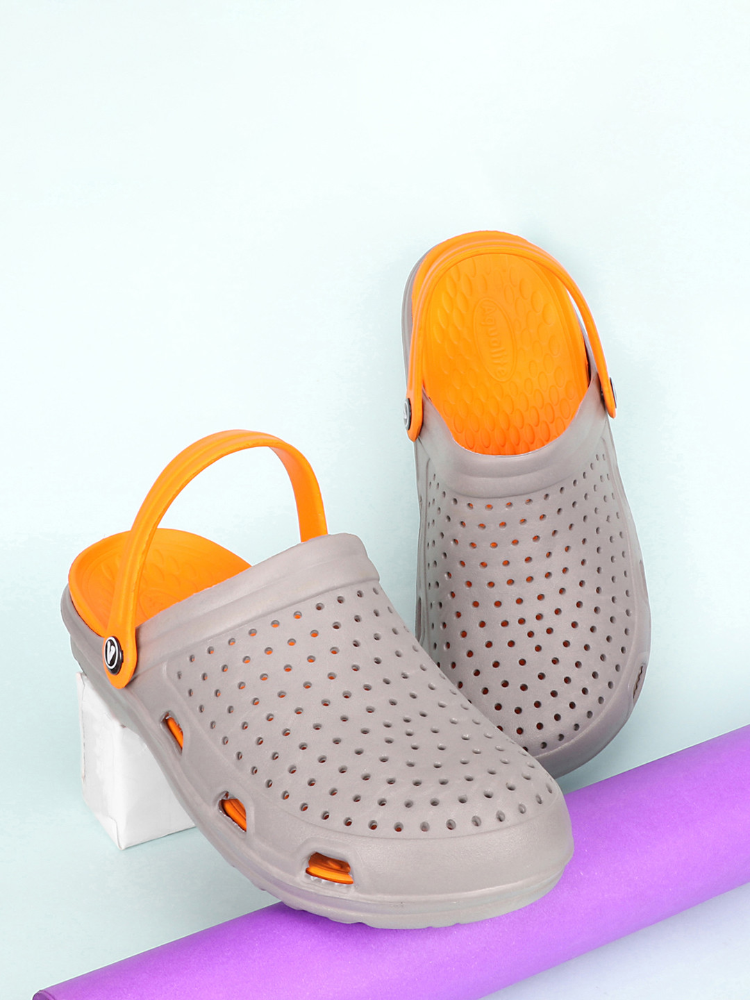 Buy Aqualite Men Croslite Clogs - Flip Flops for Men 21062024 | Myntra