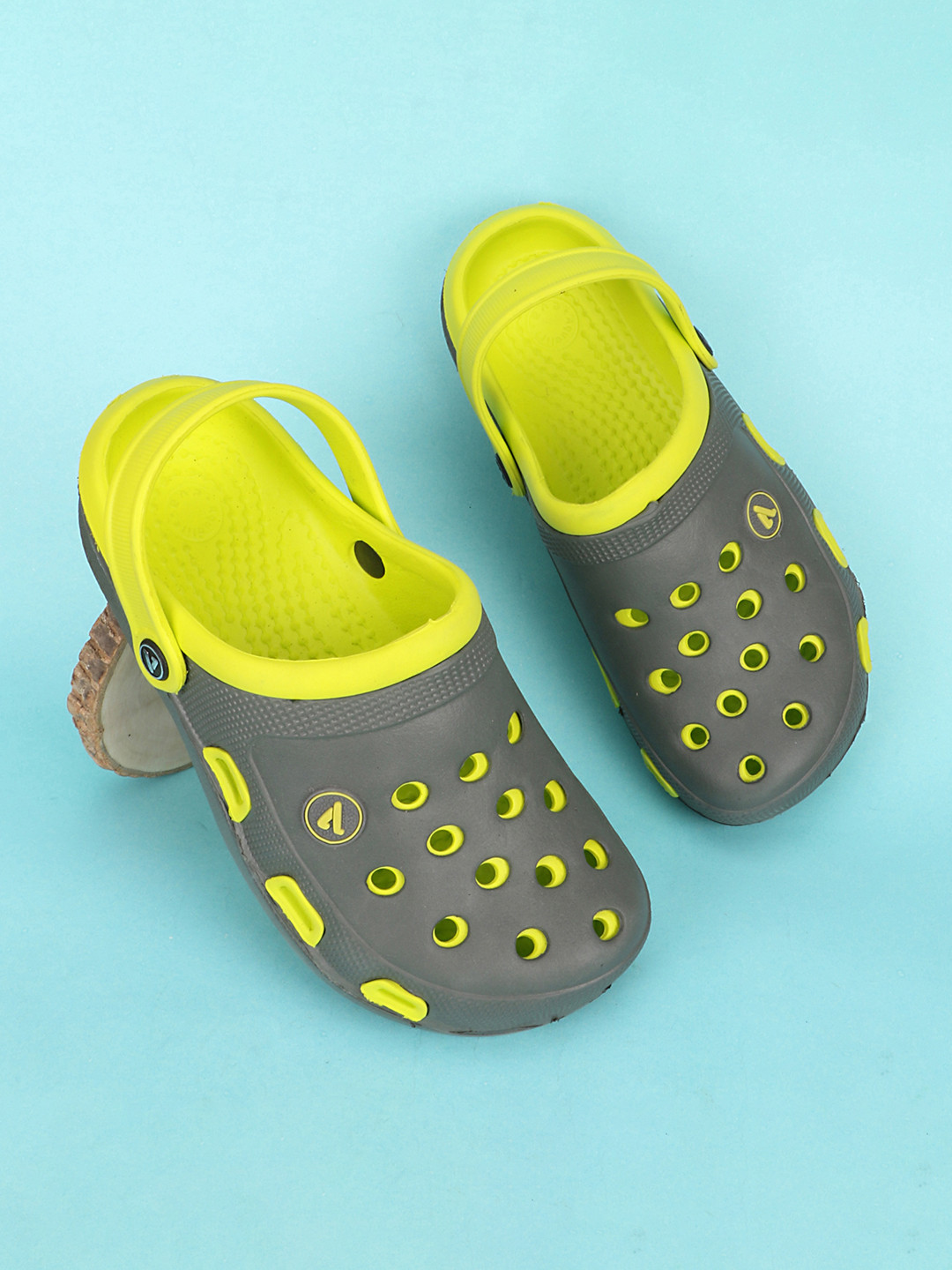 Buy Aqualite Men Clogs Sandals - Sandals for Men 21062034 | Myntra