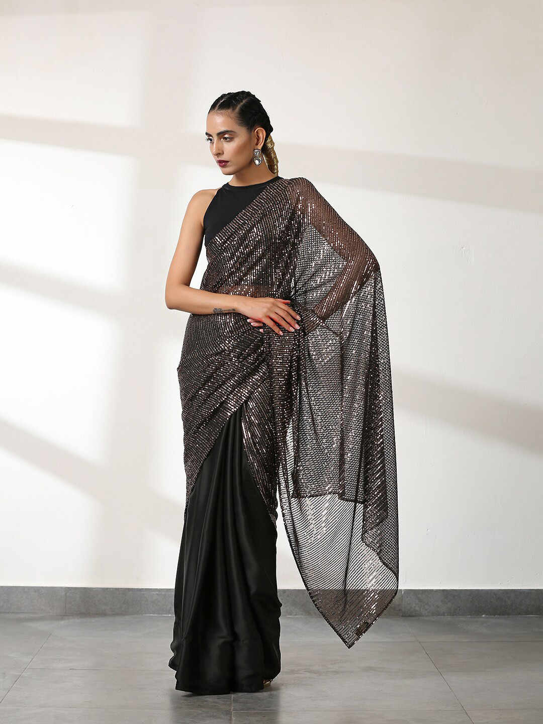 Buy Swtantra Embellished Satin Saree - Sarees for Women 21062934 | Myntra