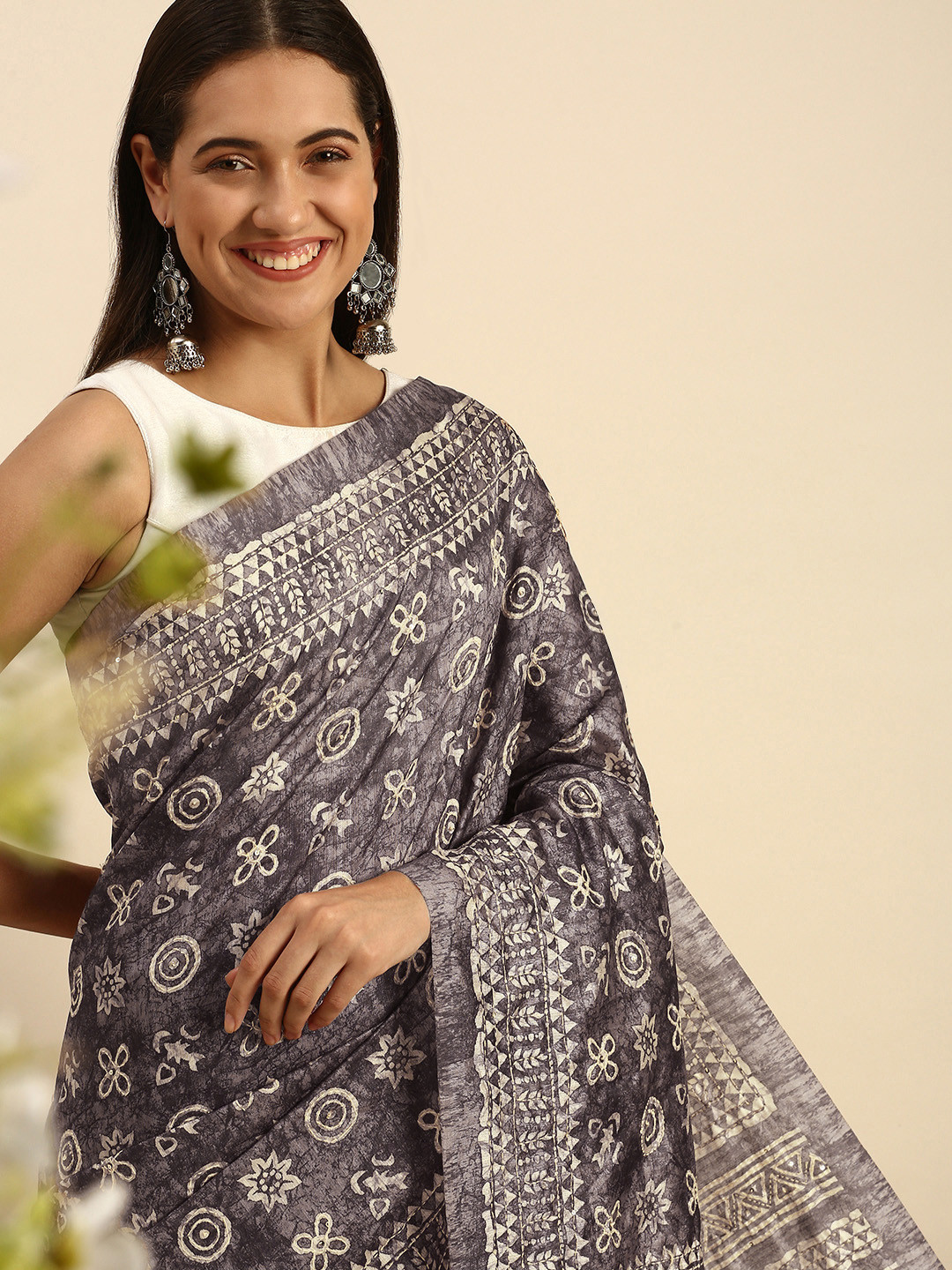 Buy MOHEY Ethnic Motifs Kantha Work Silk Blend Chanderi Saree - Sarees ...