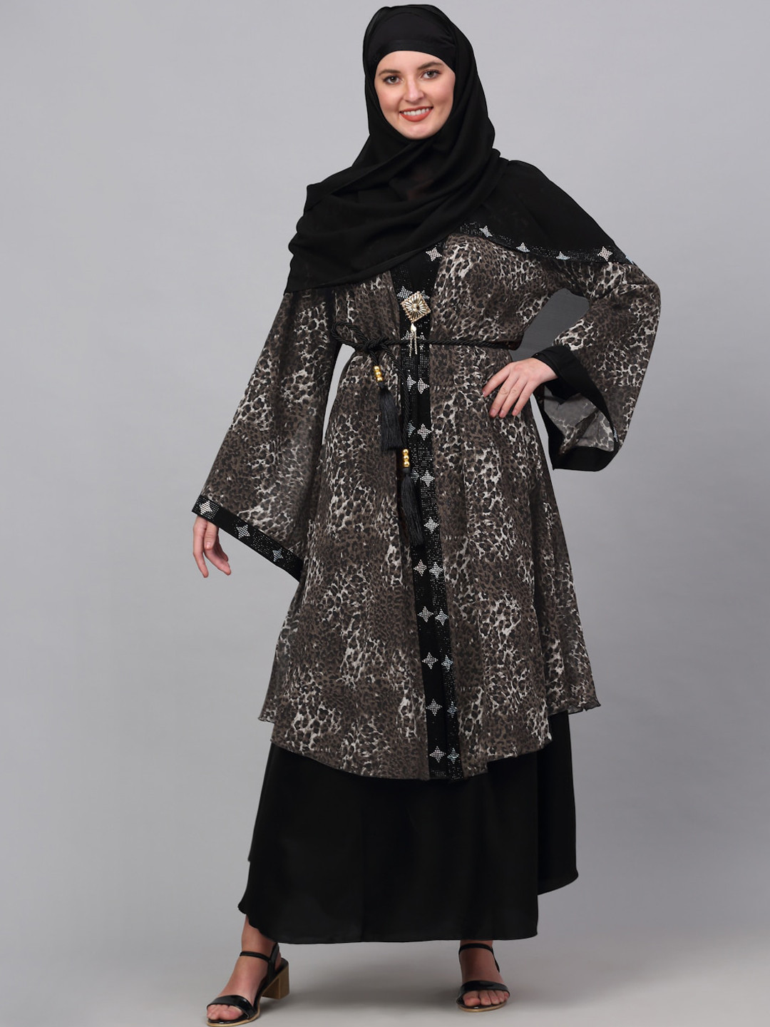 Buy KLOTTHE Embellished Burqa With Scarves - Burqas for Women 21076394 ...