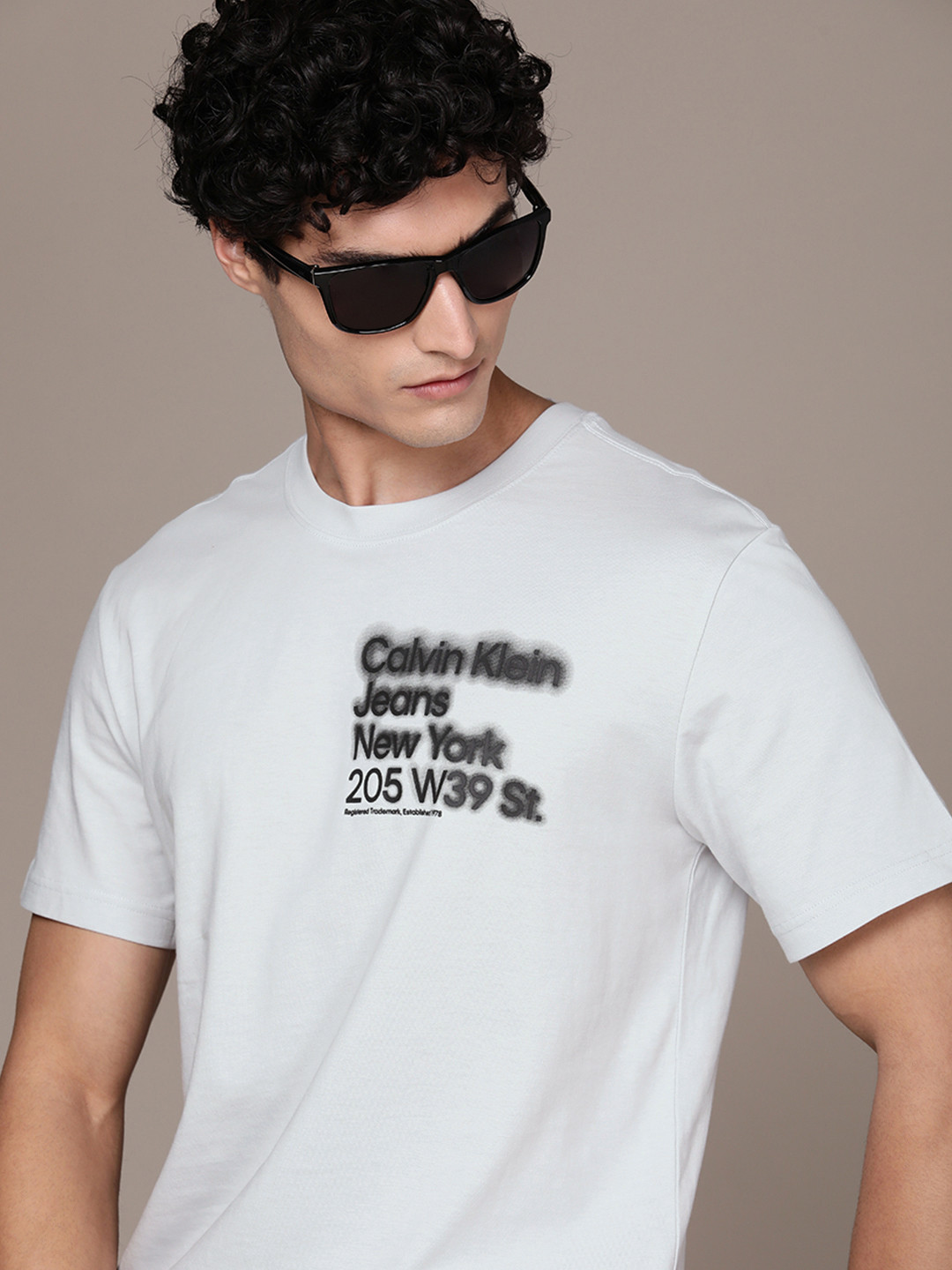 Buy Calvin Klein Jeans Men Pure Cotton Brand Logo Printed T Shirt ...