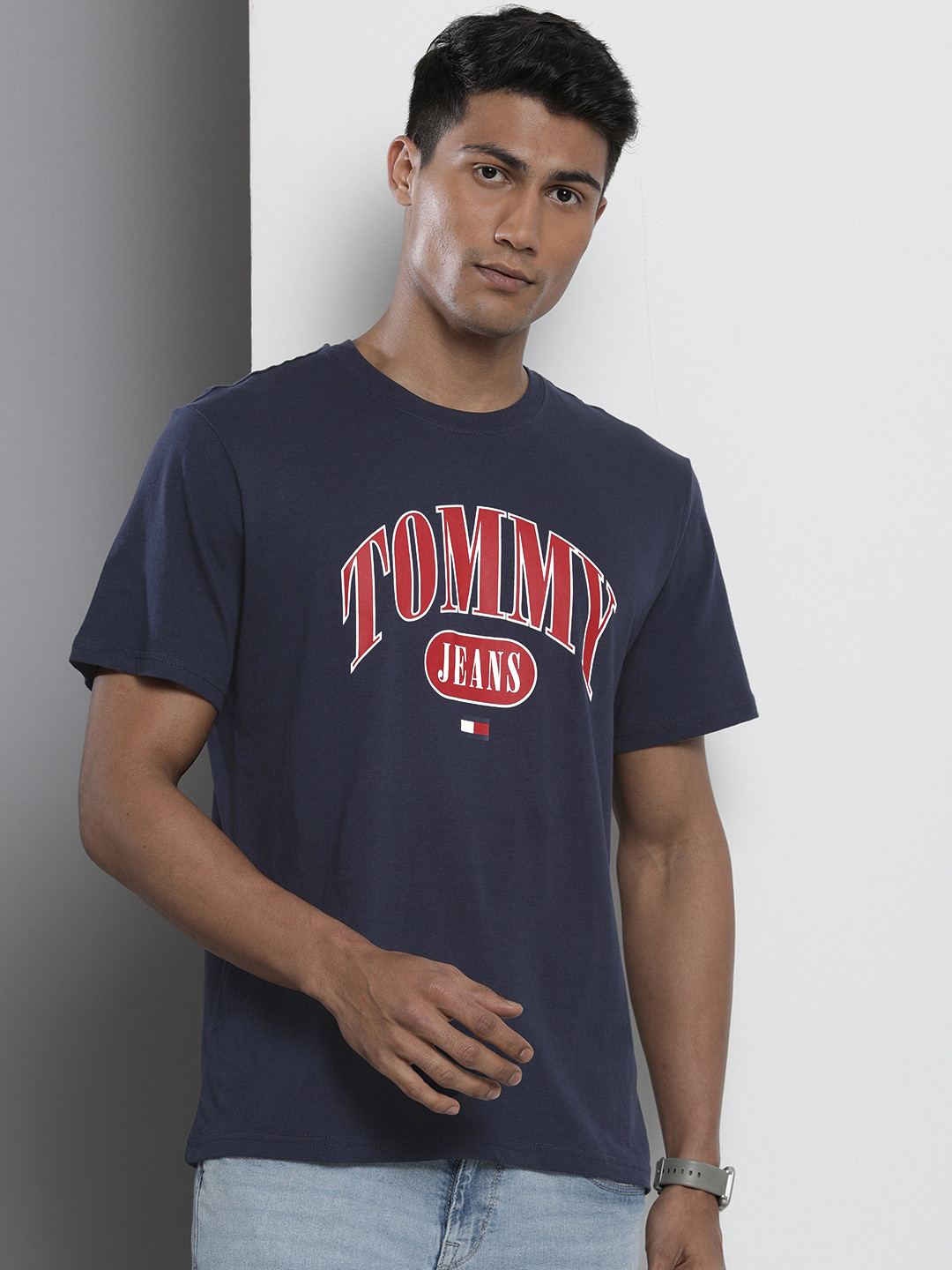 Buy Tommy Hilfiger Men Brand Logo Printed Pure Cotton T Shirt - Tshirts ...