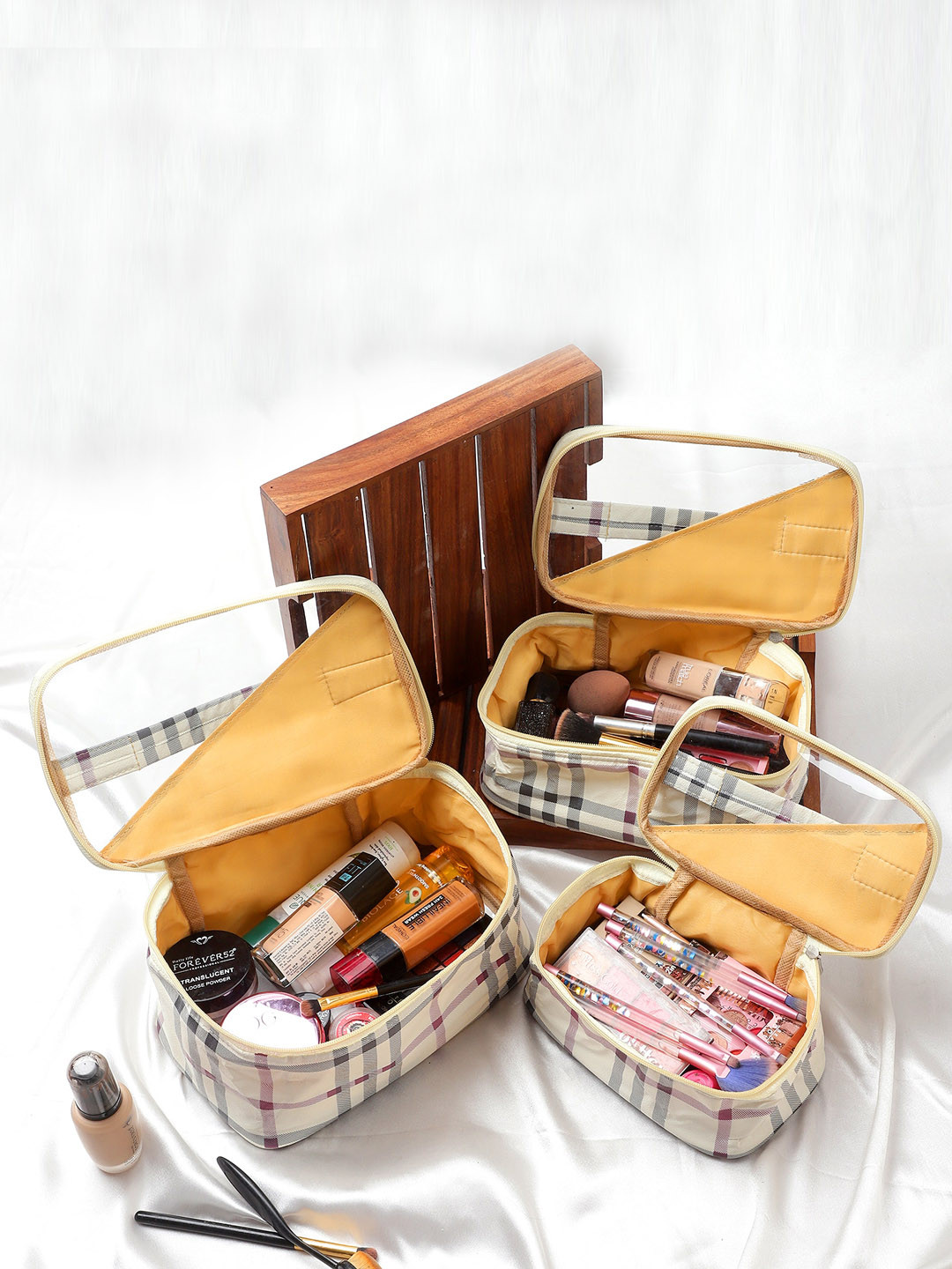 Buy Bag Pepper Women Set Of 3 Checked Multi Purpose Travel Pouch ...