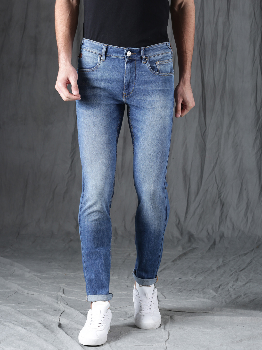 Buy WROGN Men Blue Skinny Fit Mid Rise Clean Look Stretchable Jeans ...