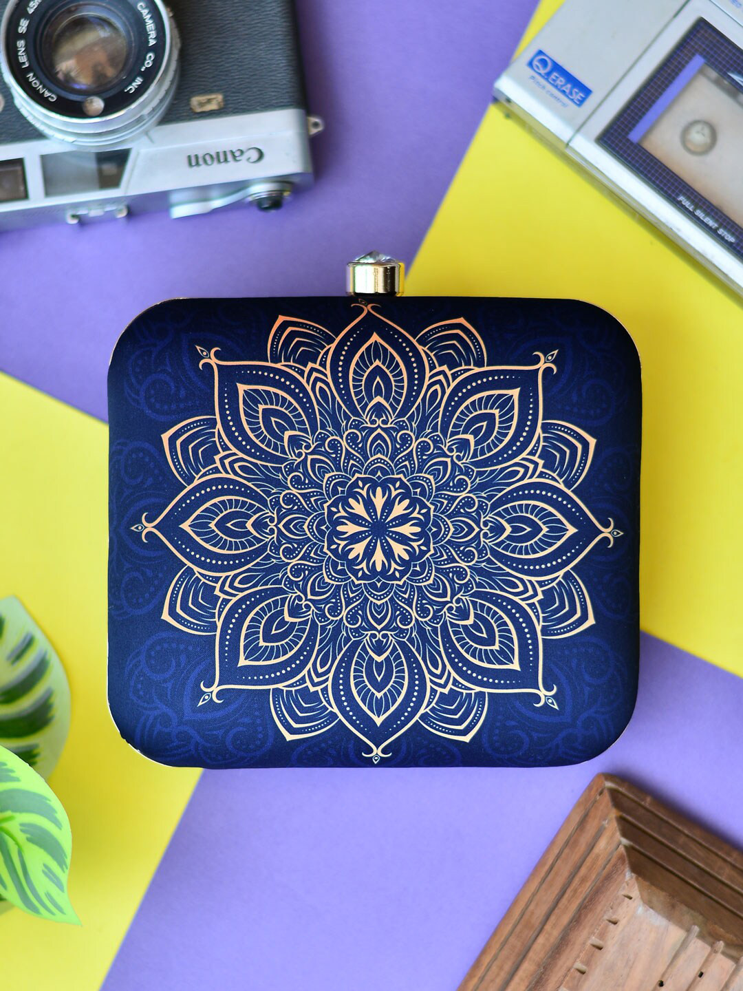 Buy ARTKLIM Printed Box Clutch - Clutches for Women 21233572 | Myntra