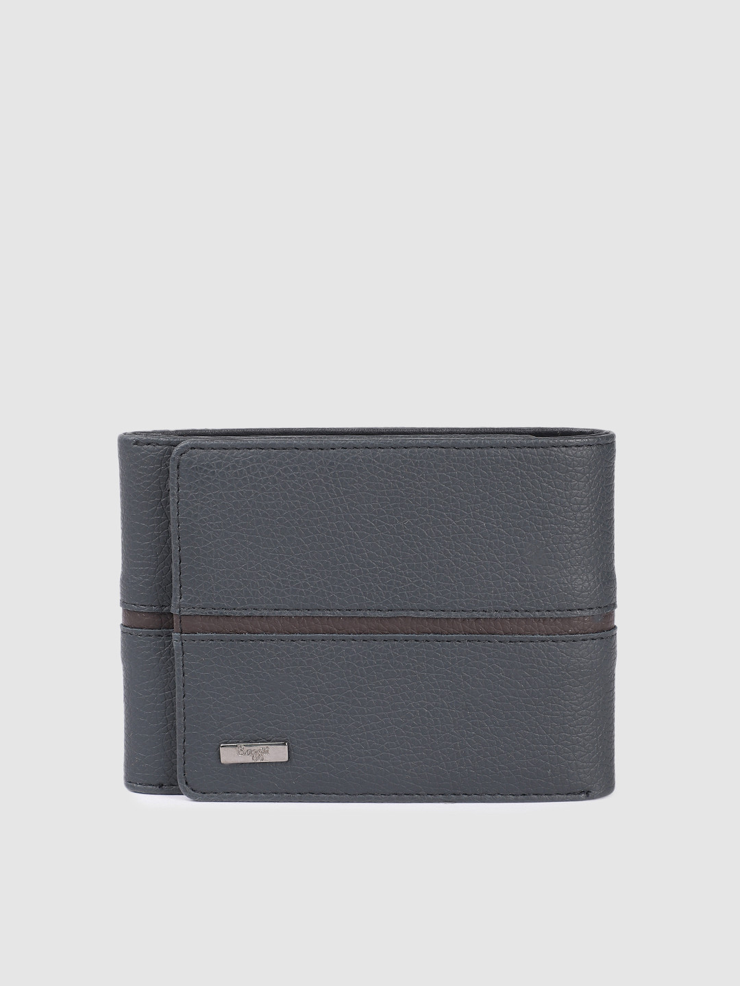 Buy Baggit Men Solid Three Fold Wallet - Wallets for Men 21239196 | Myntra