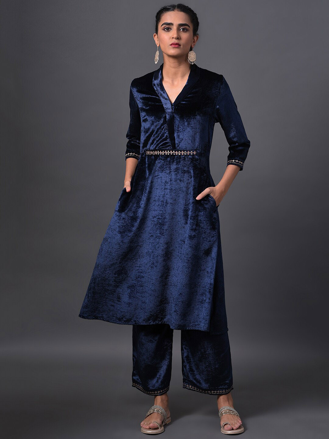 Buy W Women Velvet Kurta With Embroidered Belt And Palazzos - Kurta ...