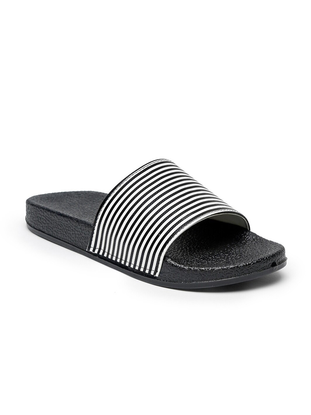 Buy Misto Women Striped Sliders - Flip Flops for Women 21276324 | Myntra