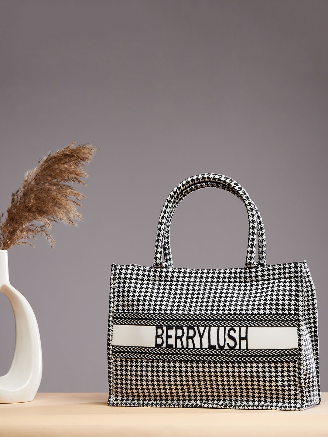 Buy Berrylush Checked Tote Bag Handbags - Handbags for Women 21328114 ...
