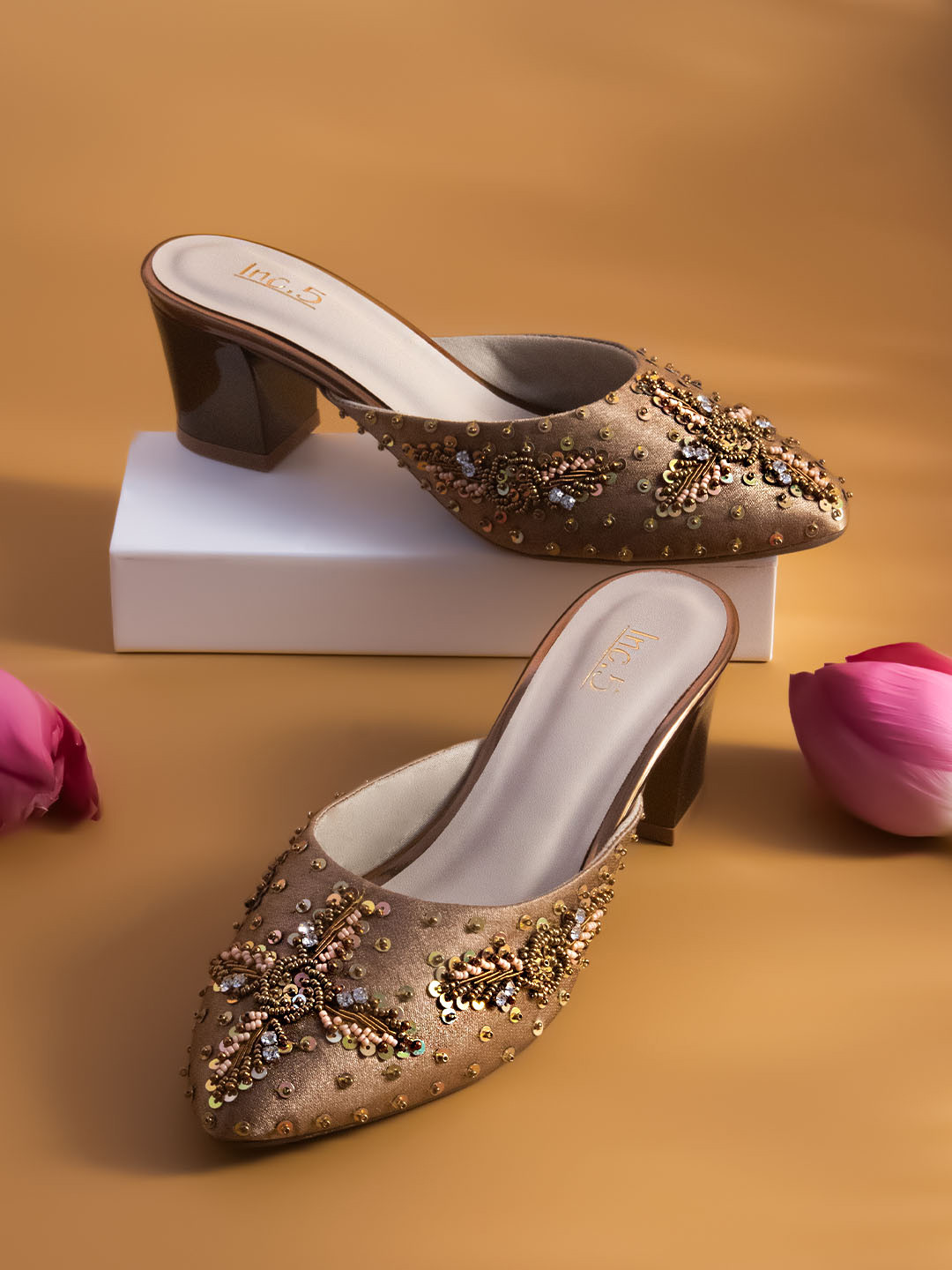 Buy Inc 5 Ethnic Block Mules - Heels for Women 21340828 | Myntra