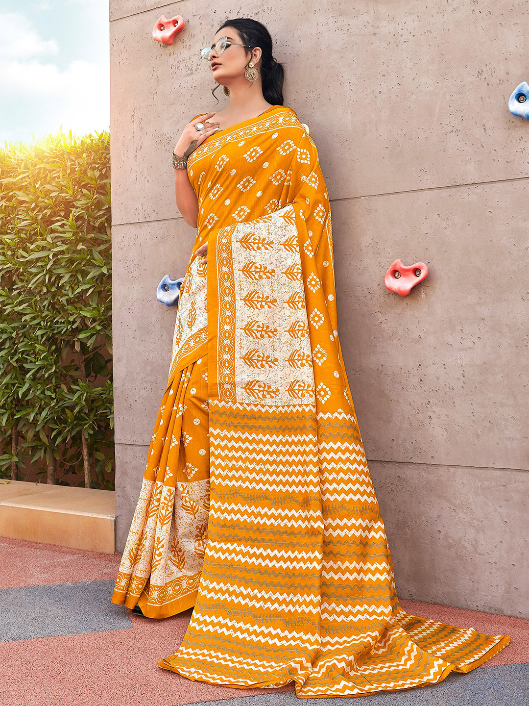 Buy Saree Mall Yellow & White Bandhani Art Silk Block Print Sarees ...