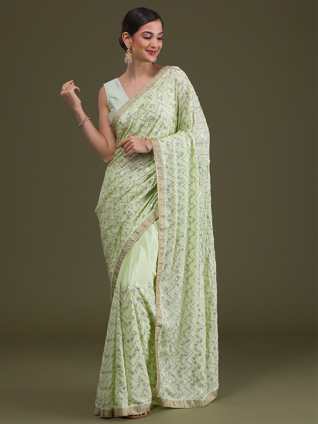 Buy Koskii Embellished Sequinned Saree - Sarees for Women 21362662 | Myntra Buy Koskii Embellished Sequinned Saree - Sarees for Women 21362662 | Myntra