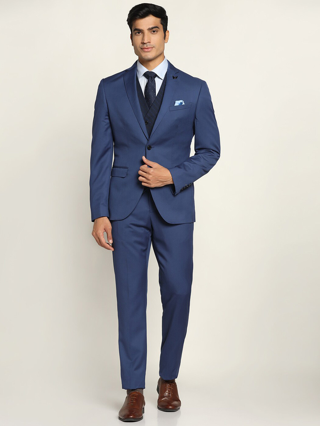 Buy Blackberrys Men Luxe Slim Fit Formal Suit - Suits for Men 21382802 ...