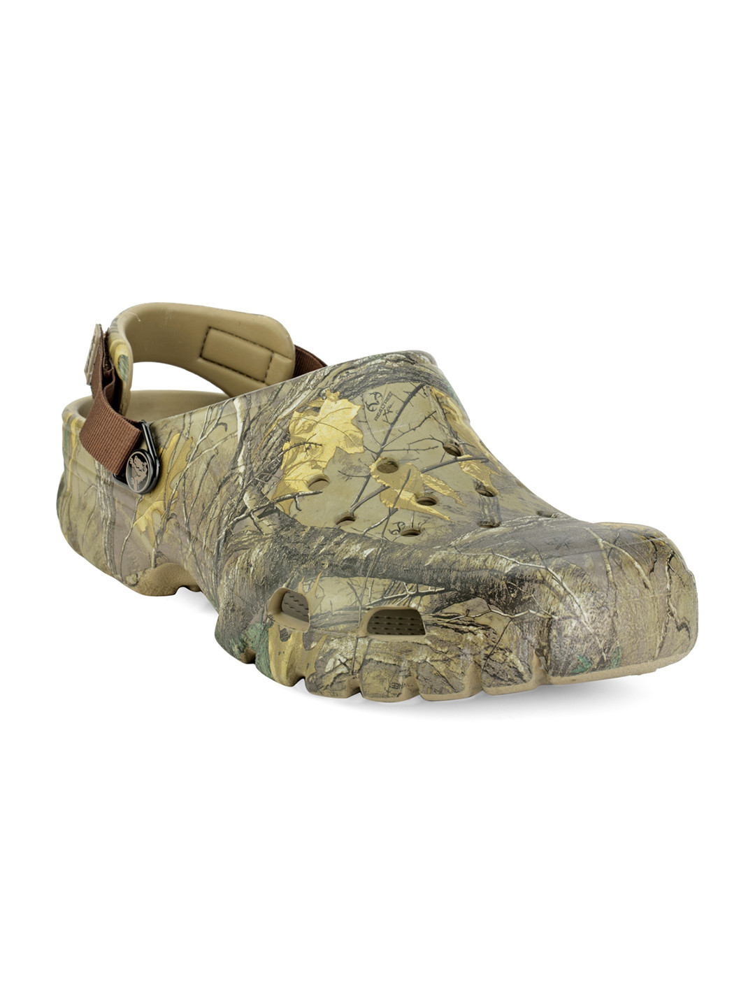 Buy Crocs Off Road Men Olive Green Realtree Xtra Printed Clogs - Flip ...