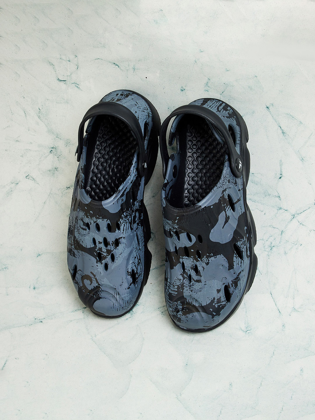 Buy Forca By Lifestyle Men Printed Clogs - Flip Flops for Men 21479318 ...