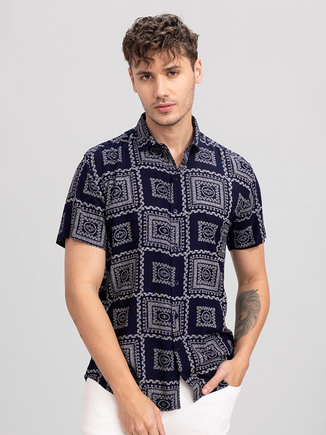 Buy Snitch Men Slim Fit Checked Casual Shirt - Shirts for Men 21562310 ...