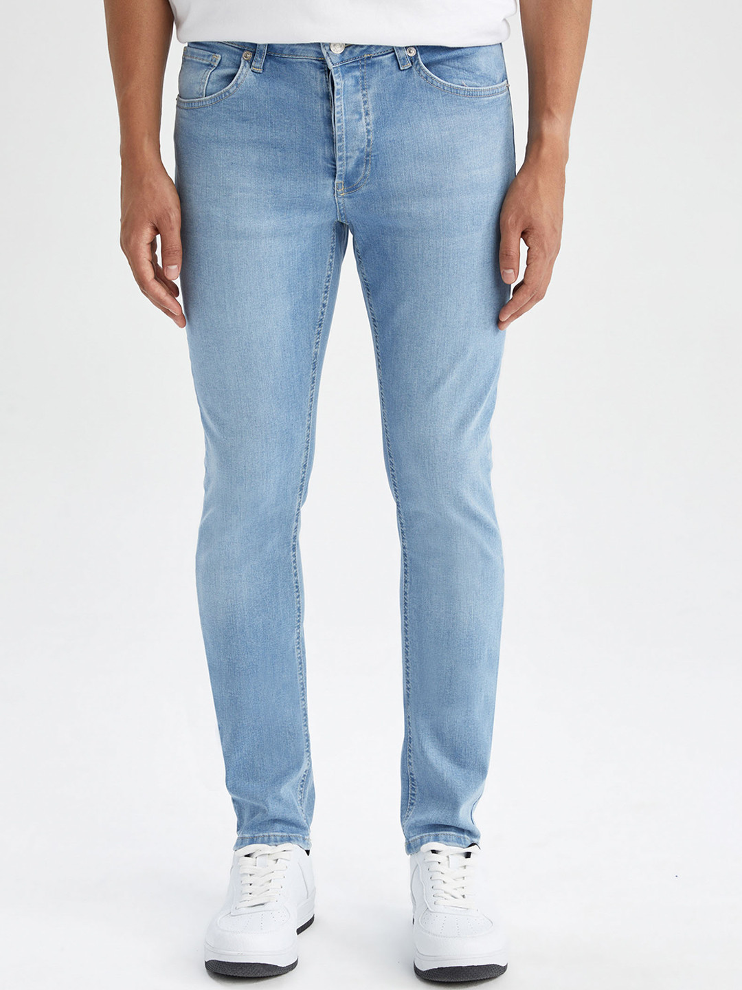 Buy DeFacto Men Mid Rise Light Fade Jeans - Jeans for Men 21619170 | Myntra