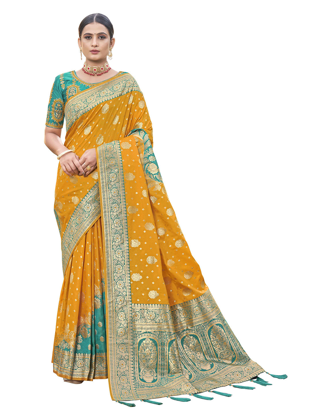 Buy MANOHARI Woven Design Silk Blend Banarasi Saree - Sarees for Women ...