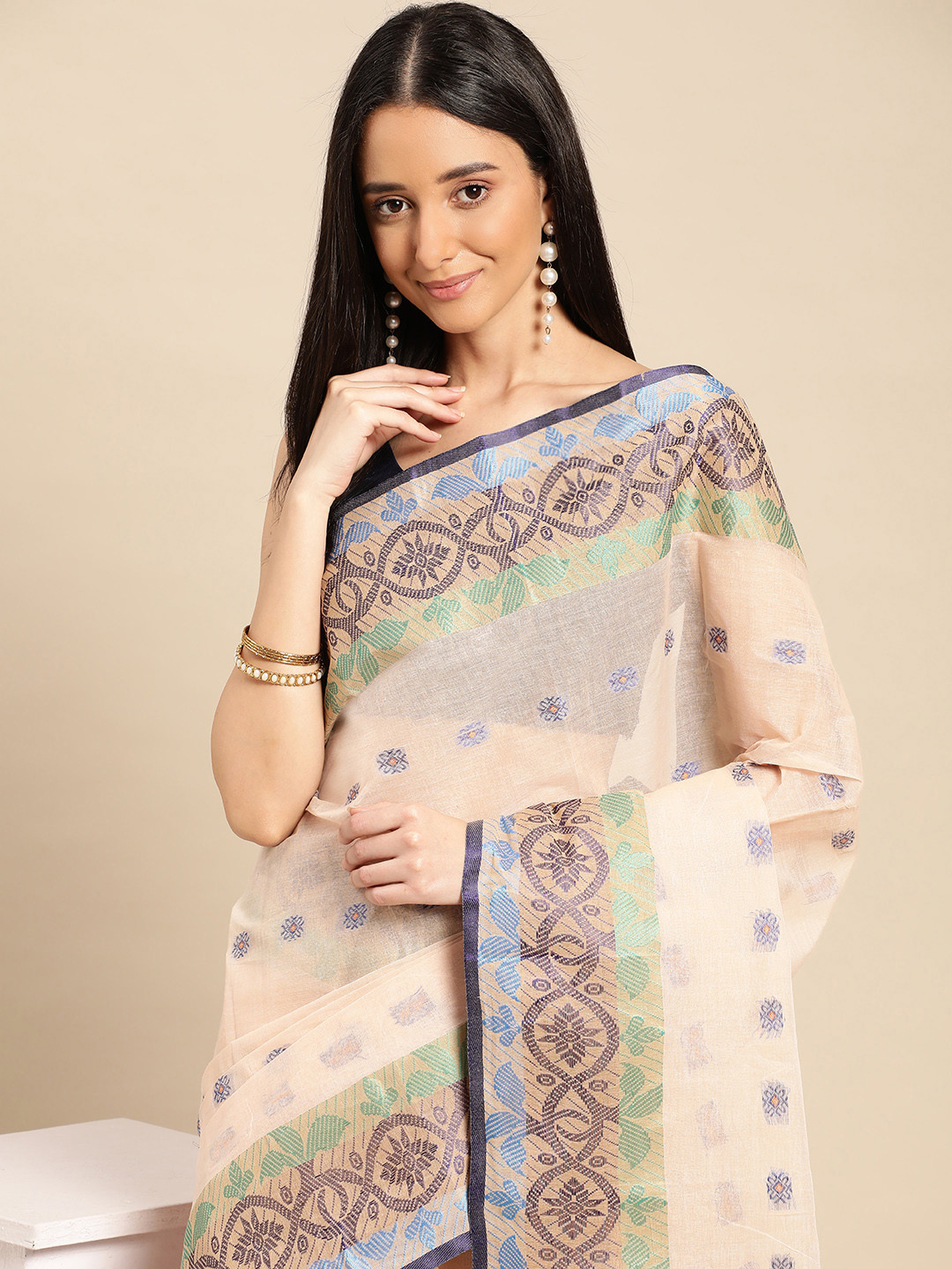 Buy DESH BIDESH Ethnic Motifs Pure Cotton Taant Saree - Sarees for ...