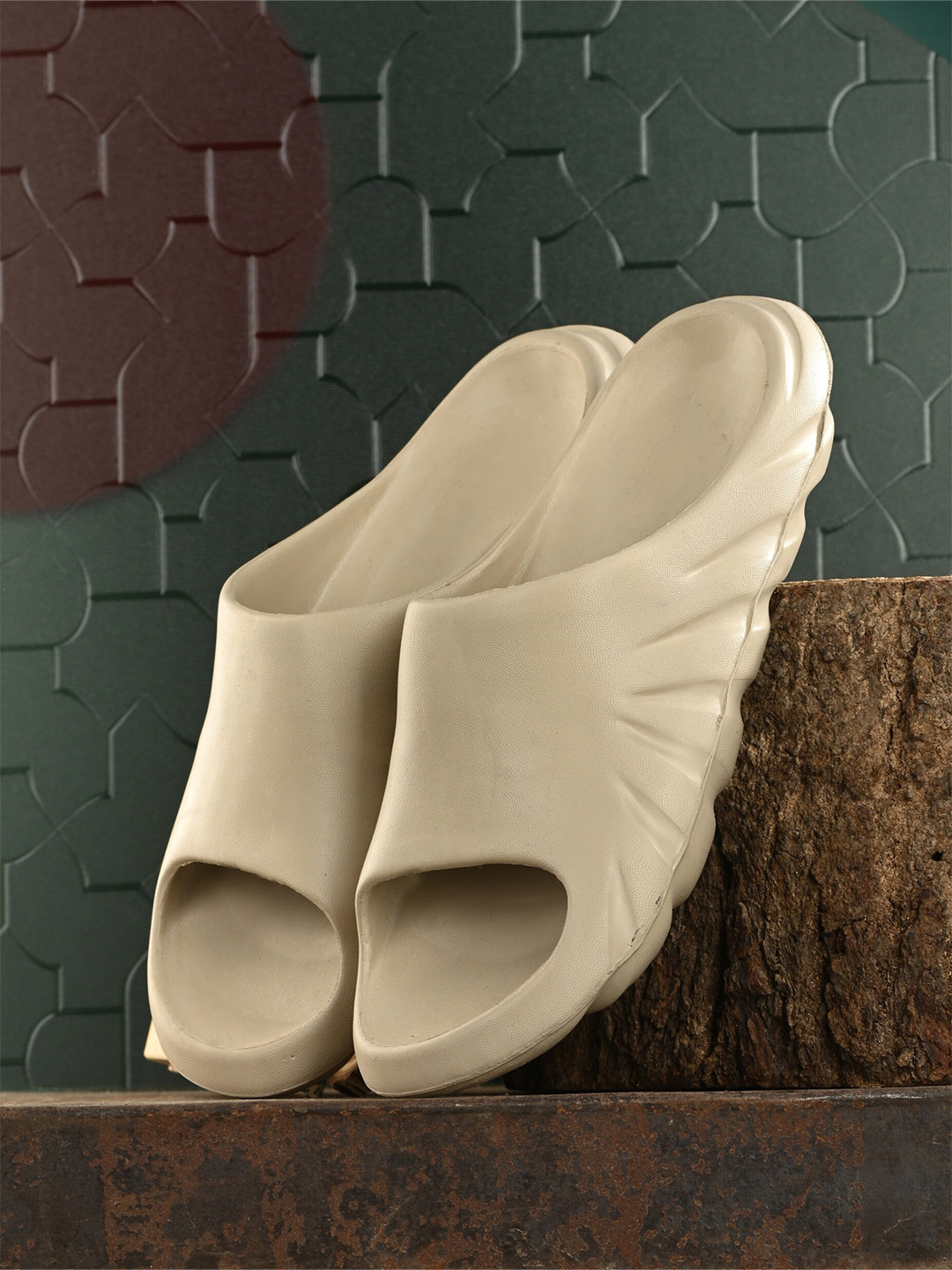 Buy AfroJack Men Croslite Sliders - Flip Flops for Men 21711838 | Myntra