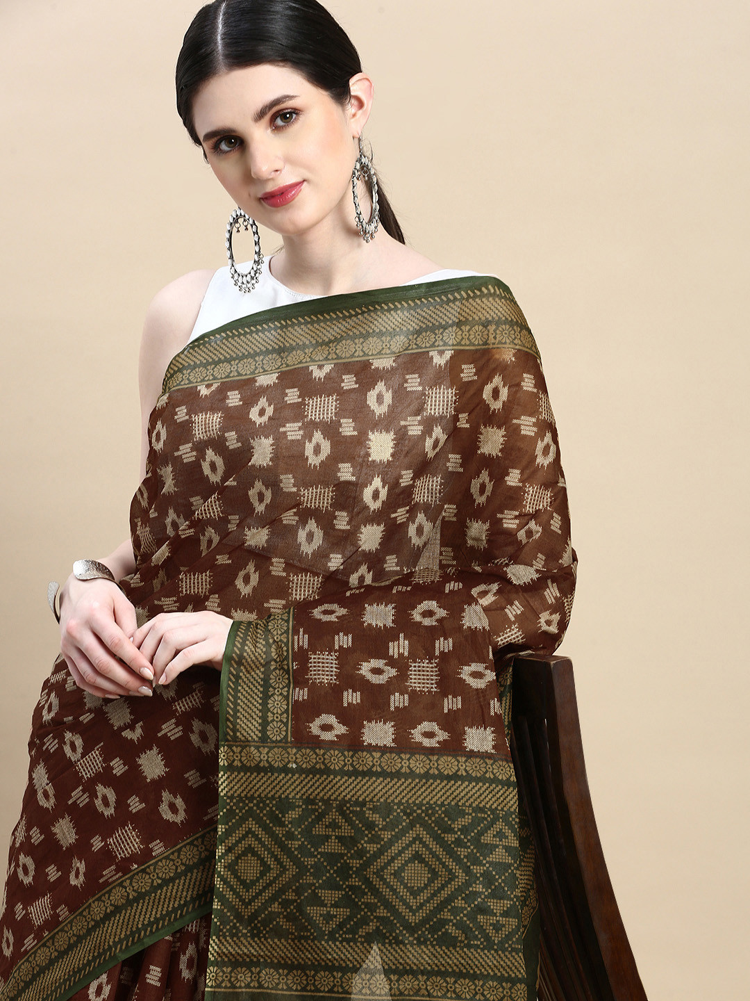 Buy SHANVIKA Ethnic Motifs Pure Cotton Block Print Saree - Sarees for ...