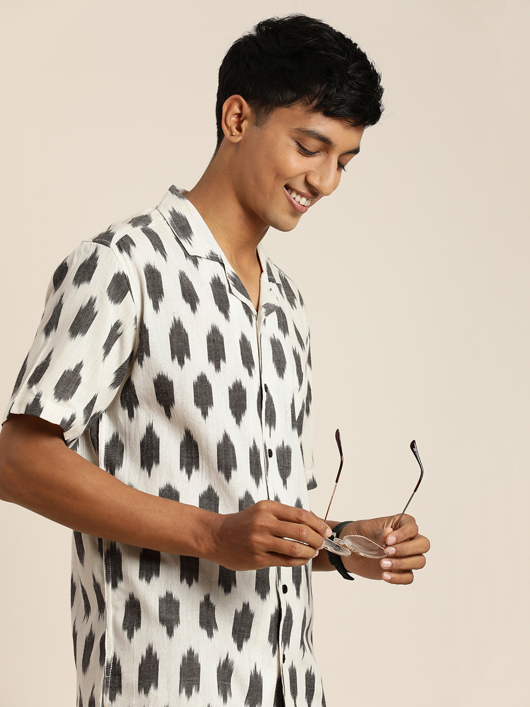 Buy Taavi Men Ikat Opaque Printed Casual Shirt - Shirts for Men ...