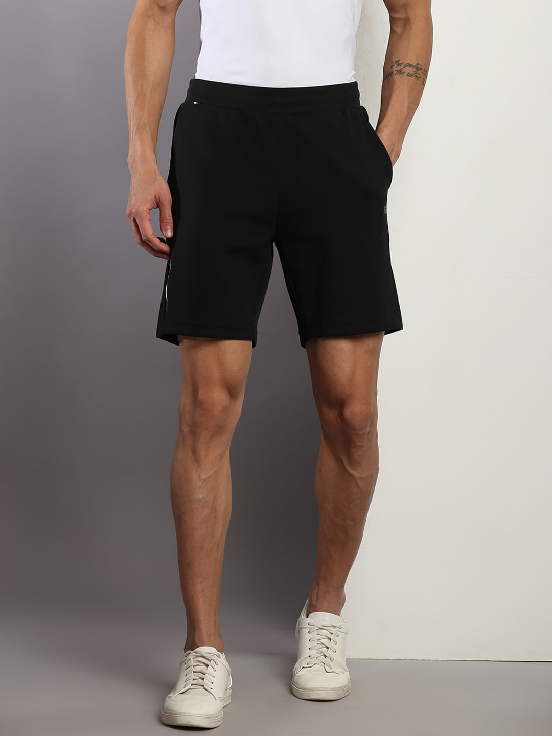 Buy Tommy Hilfiger Men Mid Rise Regular Shorts - Shorts for Men ...