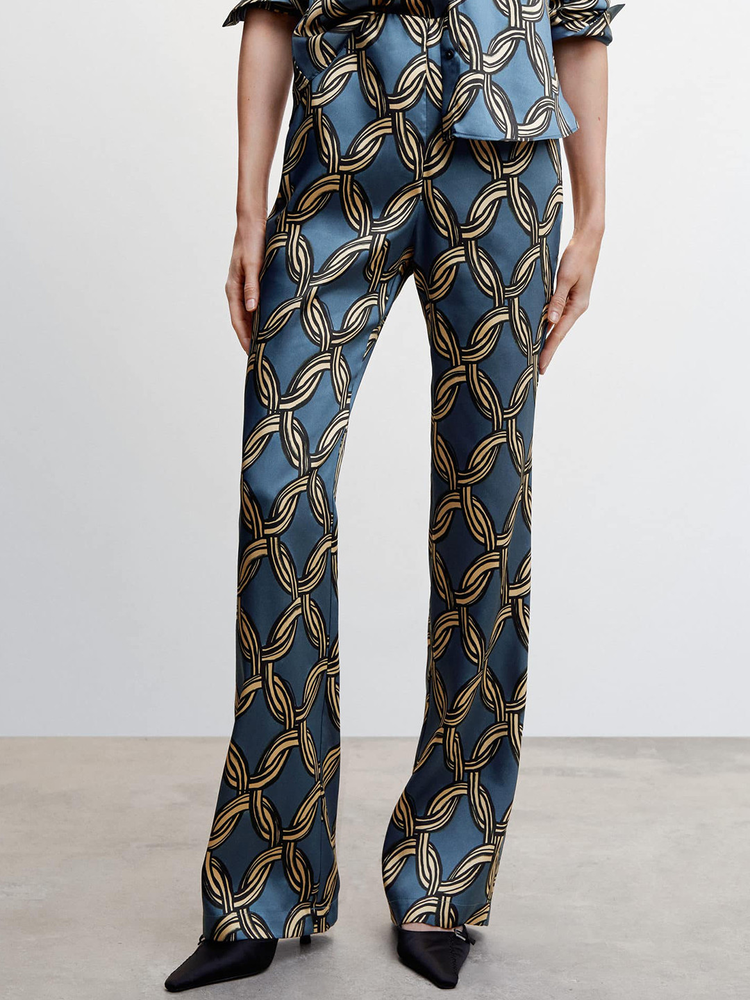 Buy MANGO Women Satin Printed Flared Trousers - Trousers for Women ...