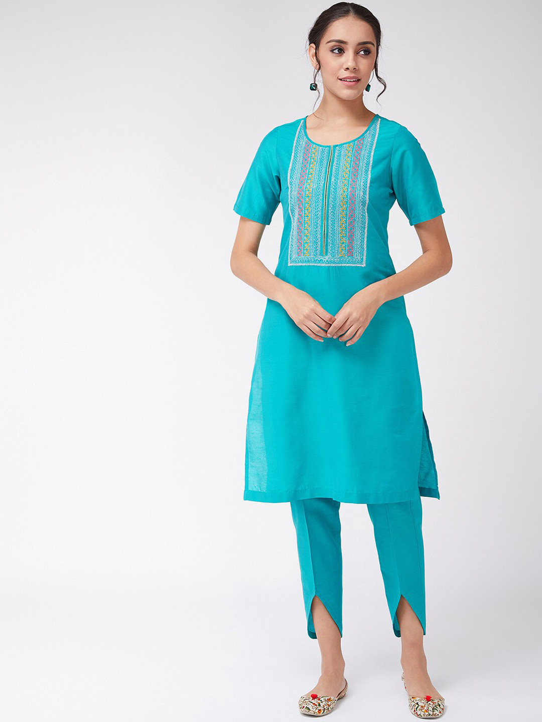 Buy Pannkh Embroidered Kurta With V Cut Trousers - Kurta Sets for Women ...