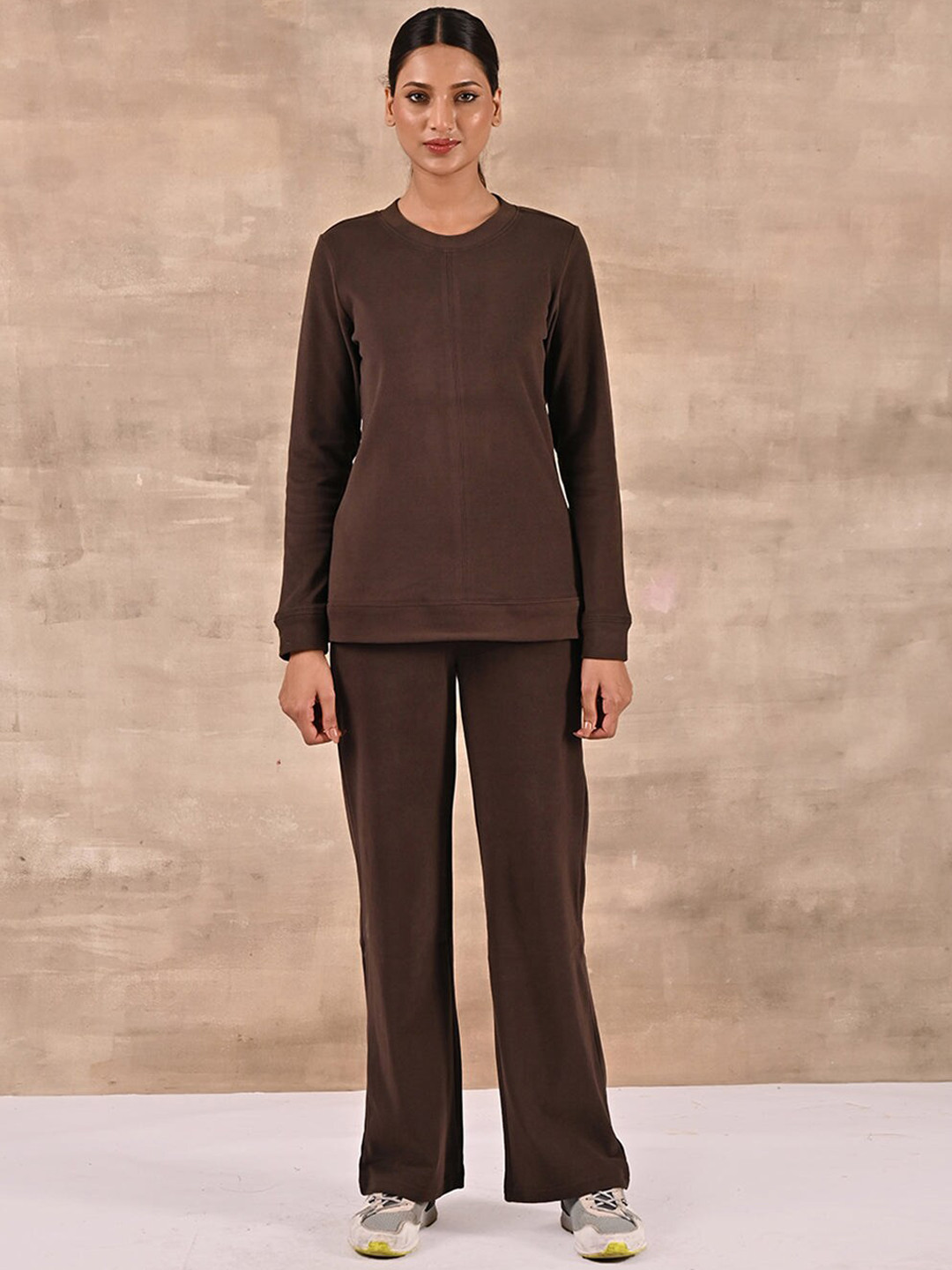 Buy Lakshita Women Round Neck Long Sleeves Mid Rise Velour Tracksuit ...