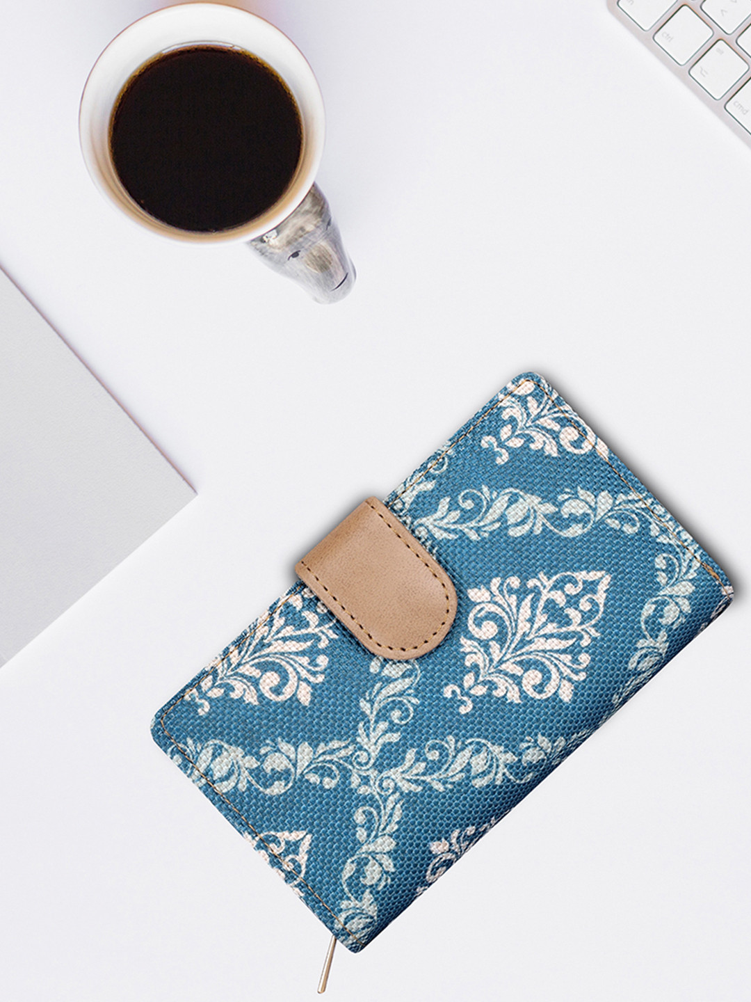 Buy THE CLOWNFISH Fab Women Floral Printed Zip Around Wallet - Wallets ...