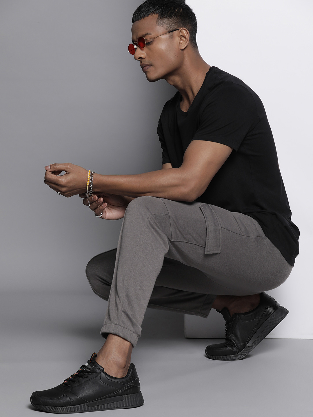 Buy BoohooMAN Men Tapered Fit Cargos - Trousers for Men 22167442 | Myntra