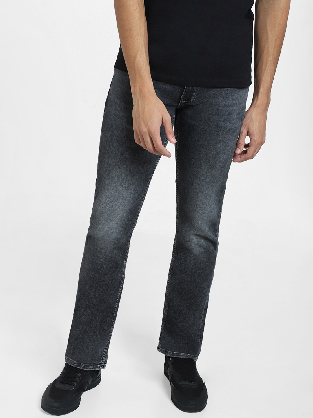 Buy Jack & Jones Men Low Rise Light Fade Regular Fit Jeans - Jeans for ...