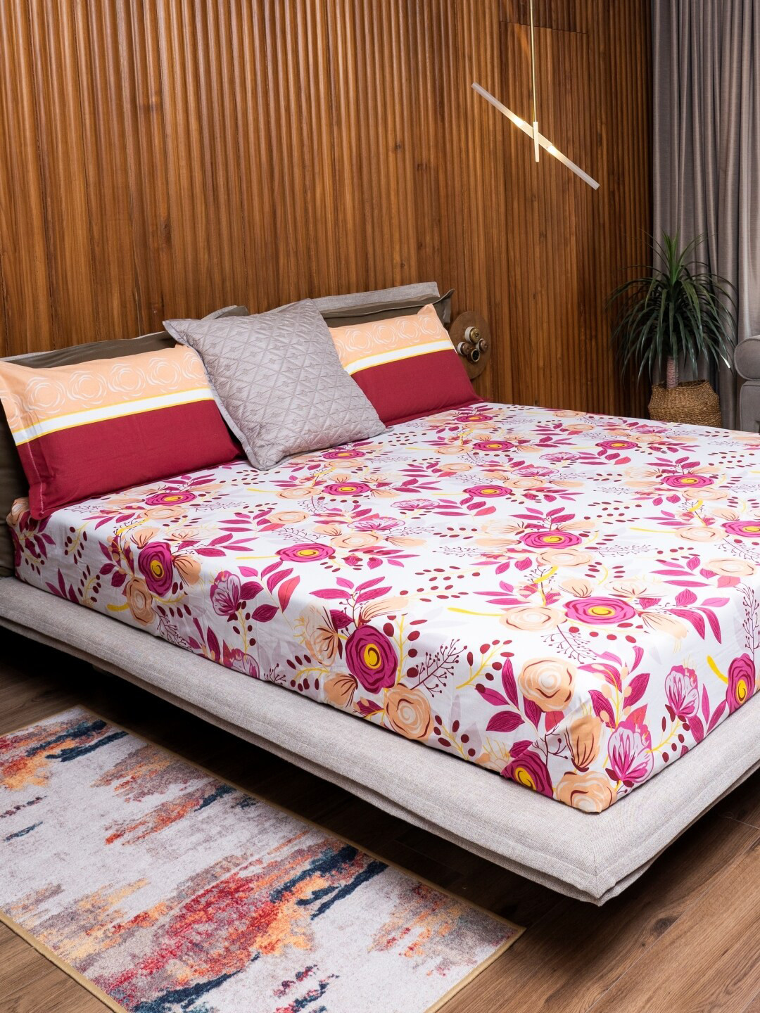 Buy URBAN SPACE Divine Pink Floral 144 TC Pure Cotton Queen Bedsheet ...