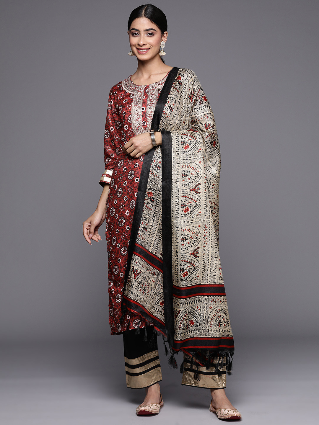 Buy Varanga Ethnic Motifs Printed Regular Kurta With Palazzos & Dupatta ...