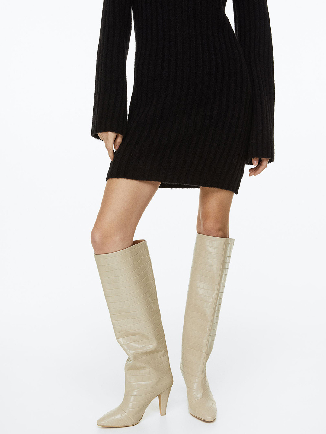 Buy H&M Women Knee High Heeled Boots - Boots for Women 22255342 | Myntra