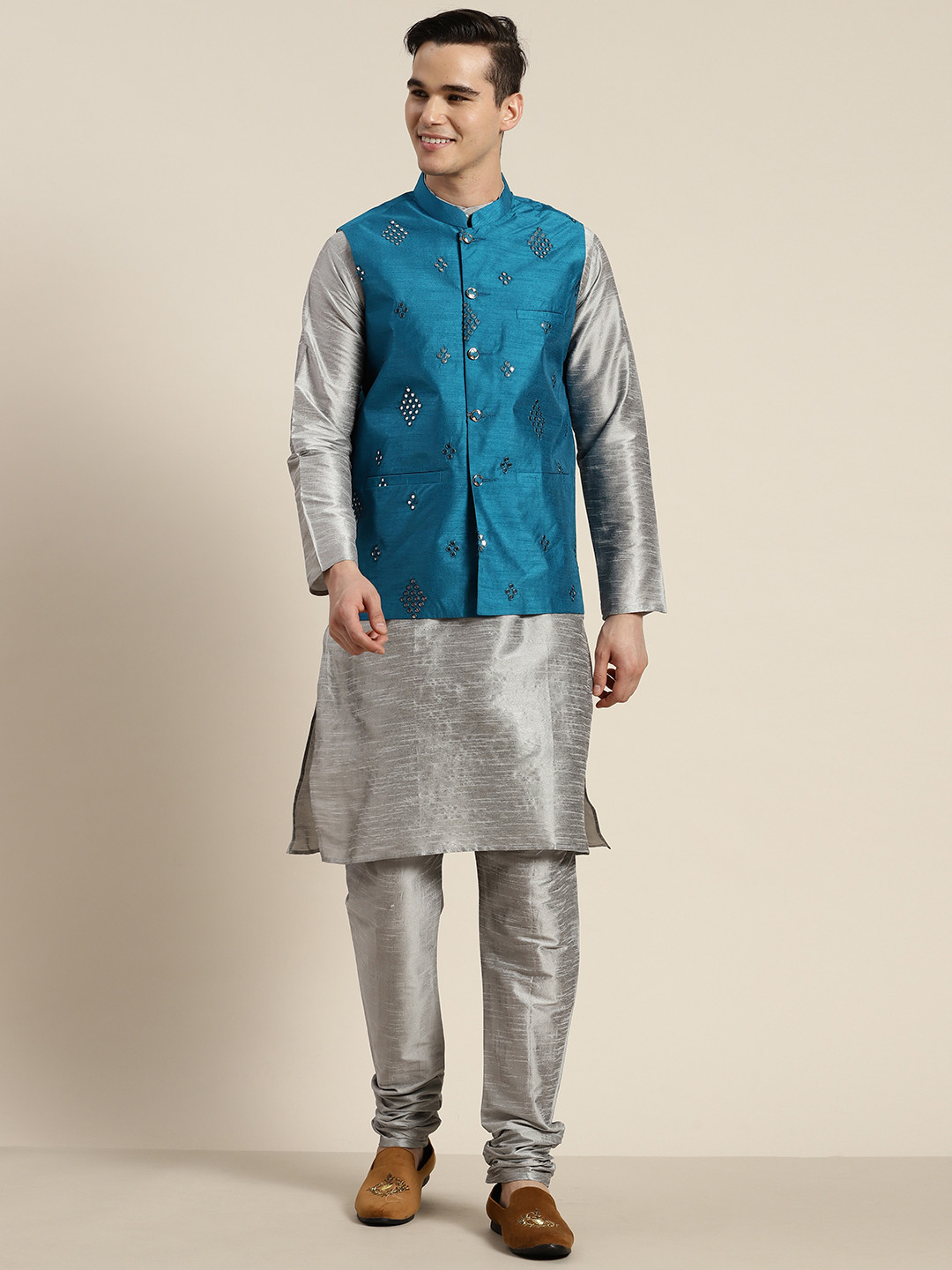 Buy SOJANYA Mandarin Collar Regular Kurta With Churidar & With Nehru Jacket - Kurta Sets for Men ...