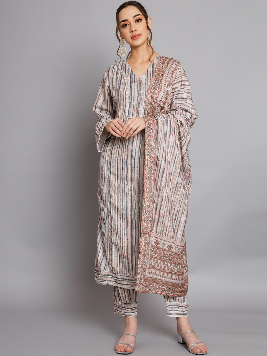 Buy Silai Bunai Striped Sequinned Kurta With Trousers & Dupatta - Kurta ...