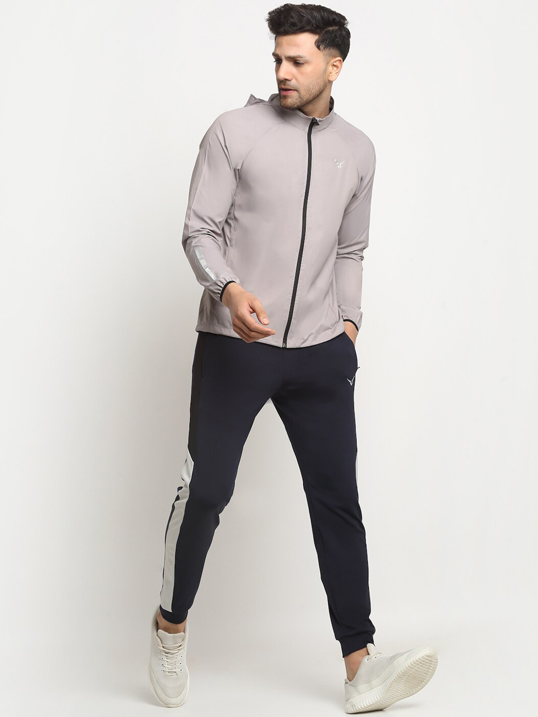 Buy Invincible Men Contrast Jogger - Track Pants for Men 22337416 | Myntra