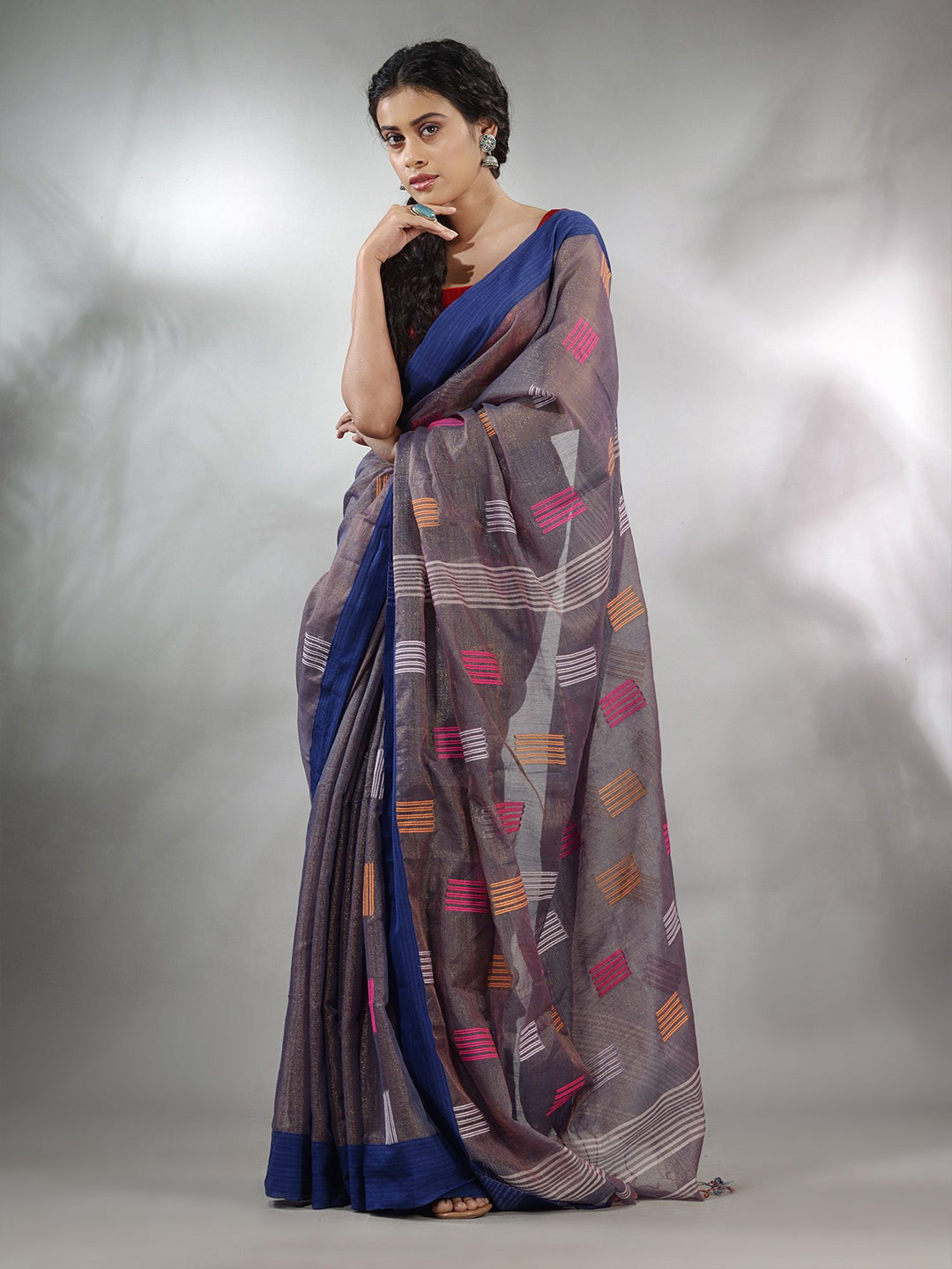Buy Charukriti Geometric Woven Design Tissue Saree - Sarees for Women ...