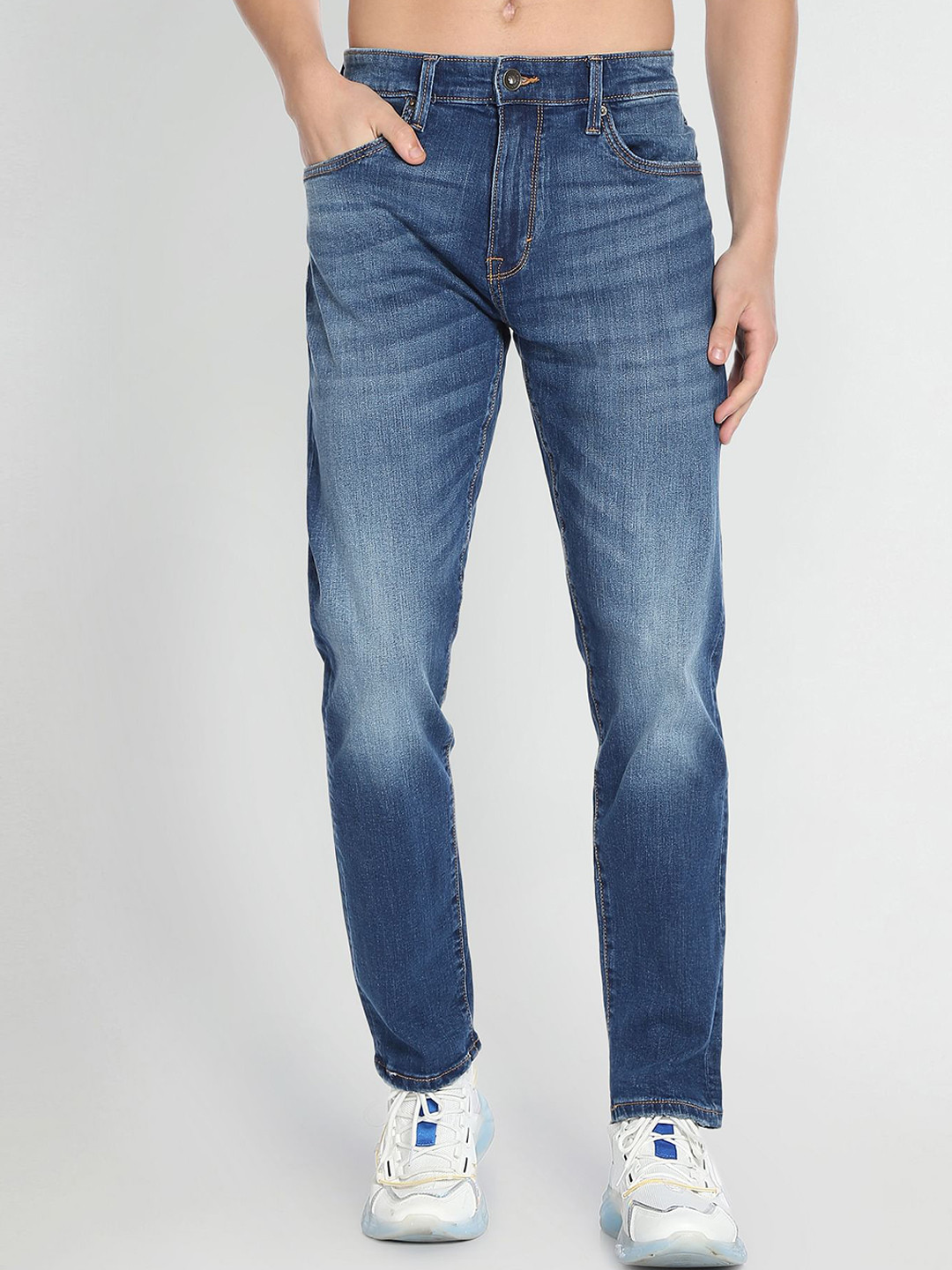 Buy Flying Machine Men Slim Fit Light Fade Mid Rise Stretchable Jeans ...