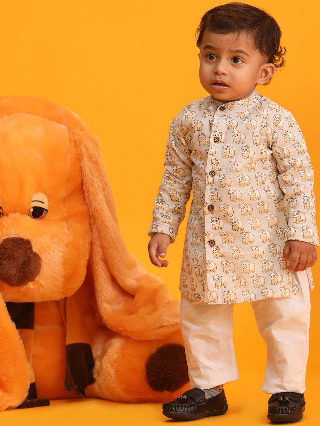 Buy VASTRAMAY Boys Quirky Printed Kurta With Pyjamas - Kurta Sets for ...