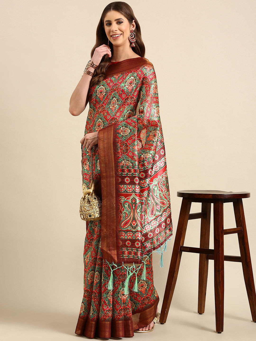 Buy SHANVIKA Ethnic Motifs Saree - Sarees for Women 22455974 | Myntra