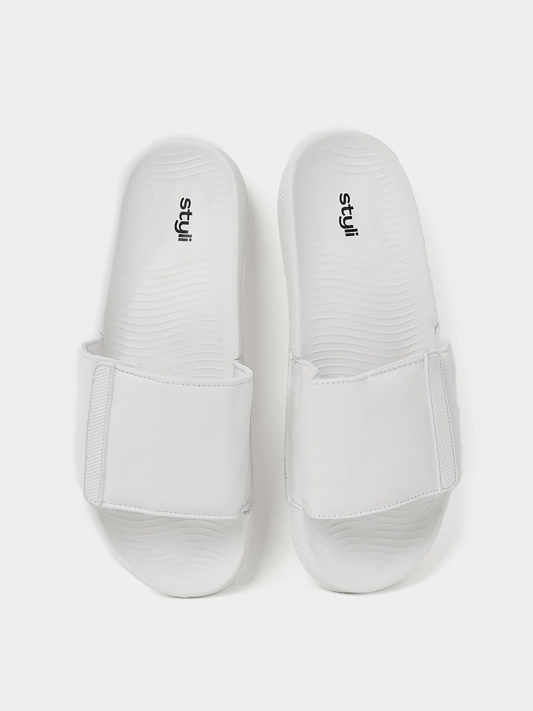 Buy Styli Men Velcro Closure Sliders - Flip Flops for Men 22520080 | Myntra
