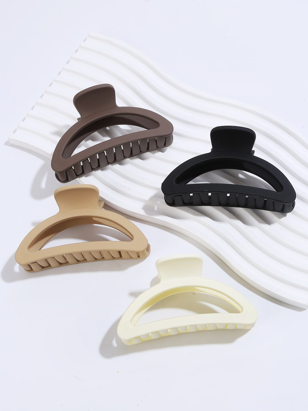Buy VAGHBHATT Women Matte Half Moon Shape Set Of 4 Claw Clip - Hair ...