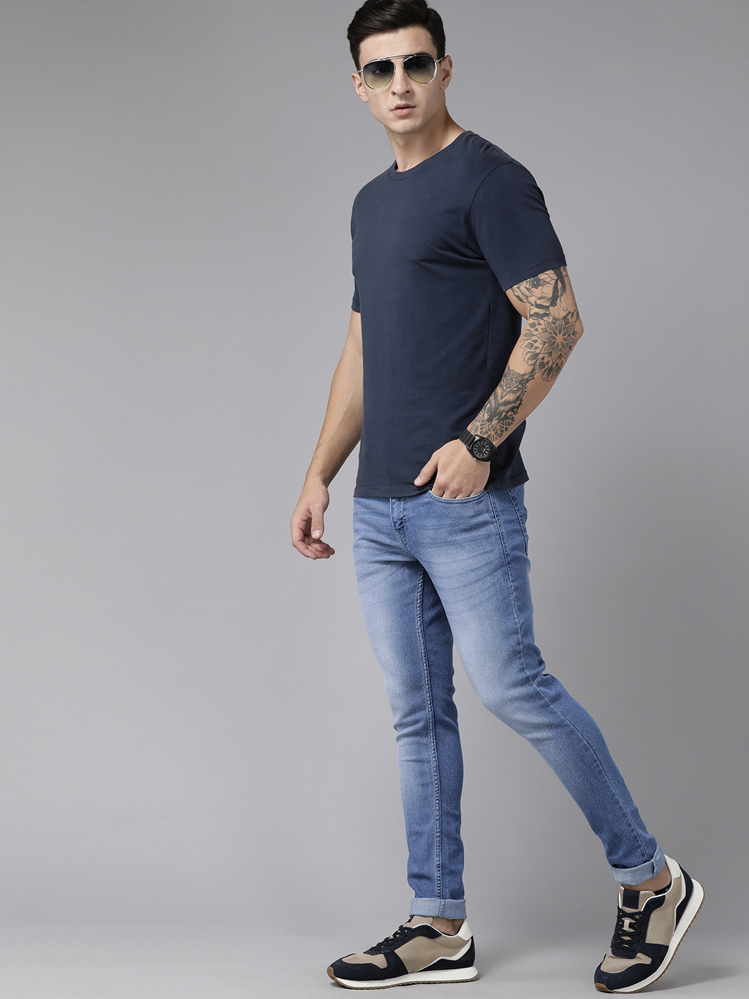 Buy The Roadster Lifestyle Co. Men Slim Tapered Fit Stretchable Jeans ...