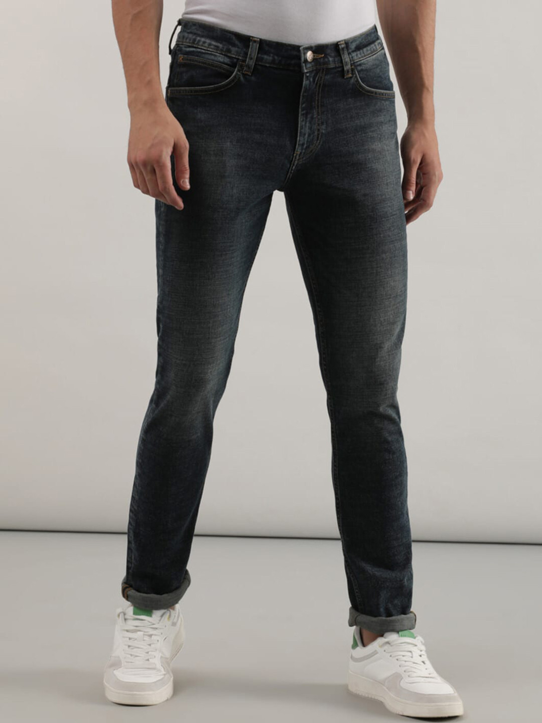 Buy Lee Men Cotton Bruce Skinny Fit Heavy Fade Stretchable Jeans ...