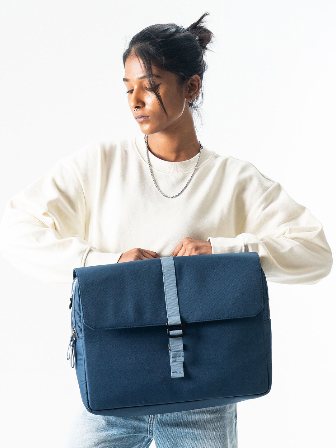 Buy DailyObjects Deep Sea Mantle Laptop Messenger Bag - Messenger Bag ...